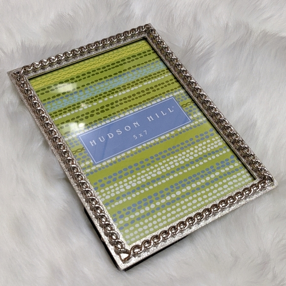 Hudson Hill | Accents | Hudson Hill Silver Braided Border Photo Frame ...